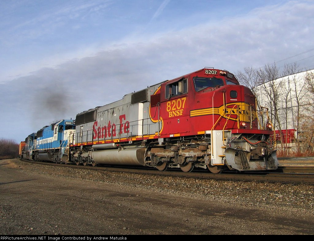 BNSF 8207